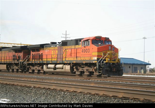 BNSF 4903